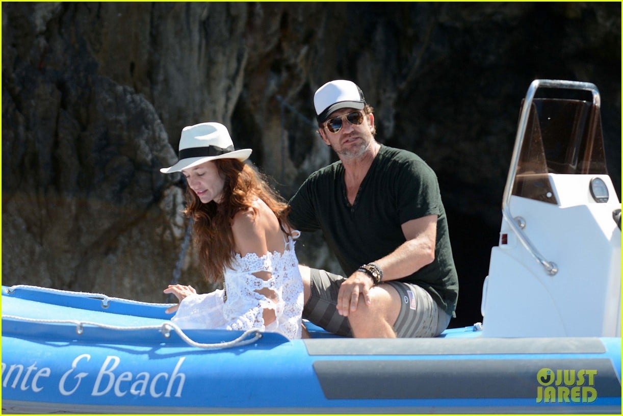 Gerard Butler & Girlfriend Morgan Brown Enjoy a Romantic Boat Ride in ...