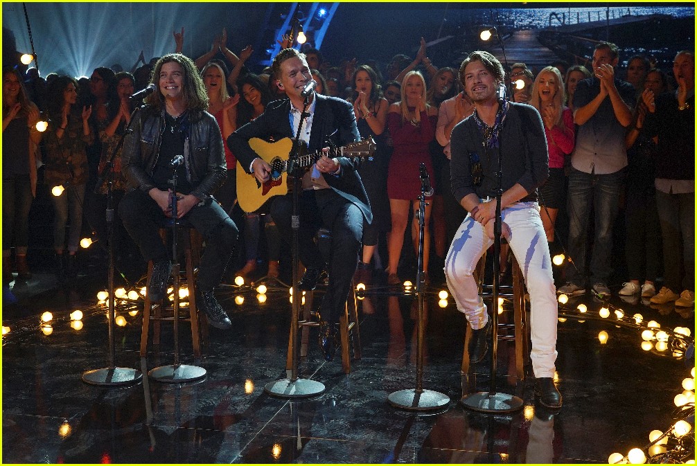 Hanson Performs 'MMMBop' Twenty Years Later - Watch Now!: Photo 3702083 ...