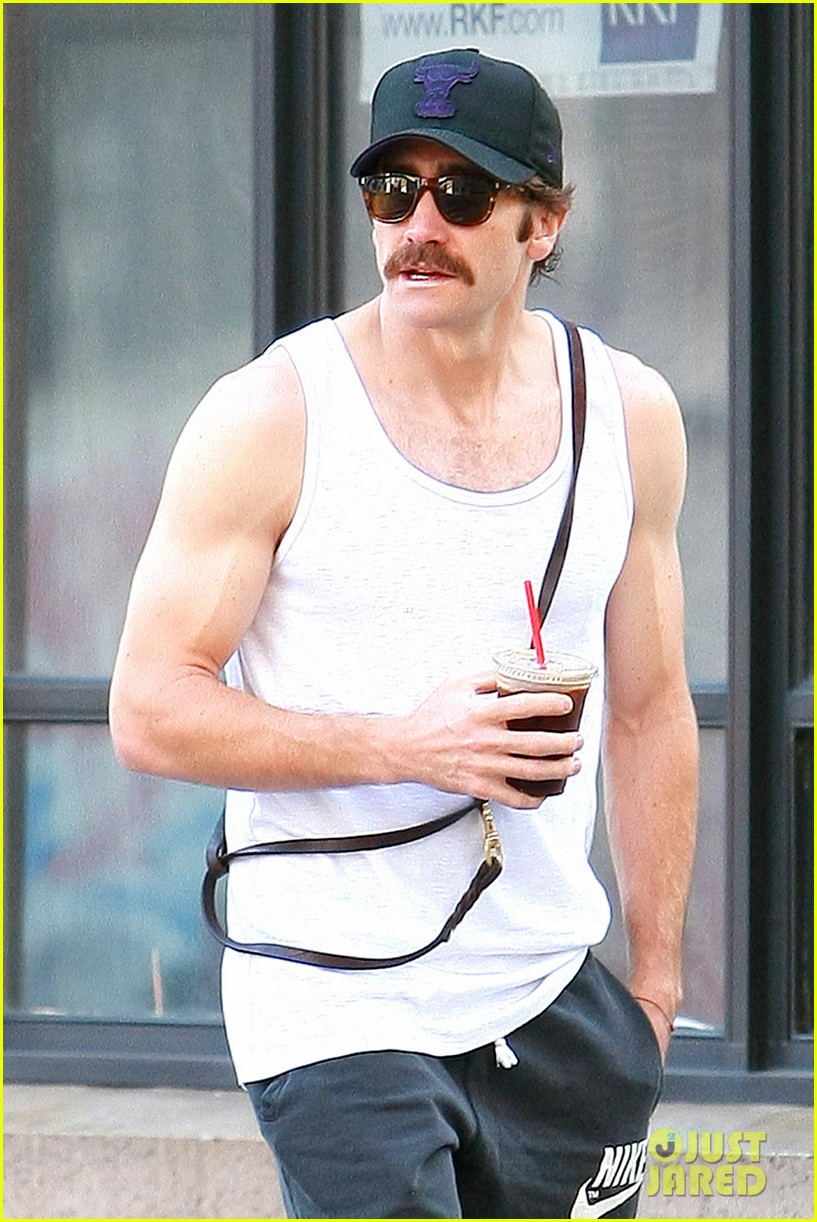 Jake Gyllenhaal Muscles