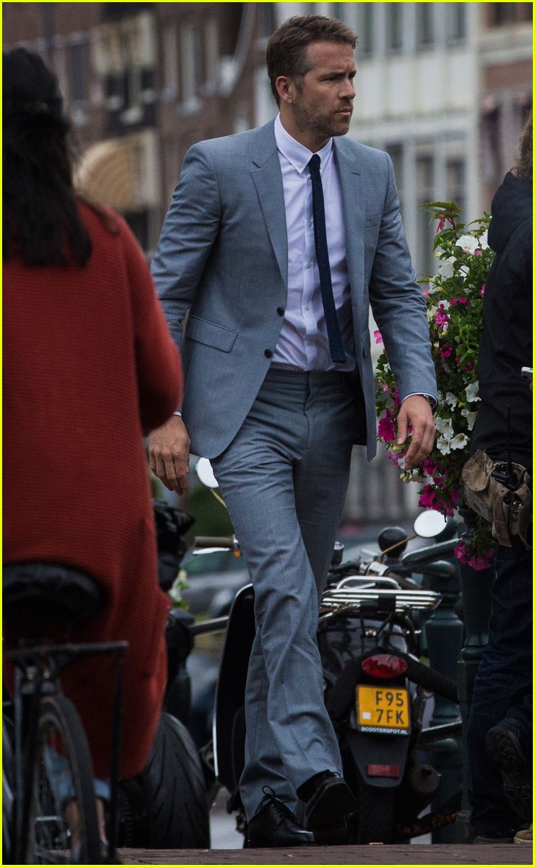 Watch Film The Hitman`S Bodyguard 2017 - rutrackerhawk