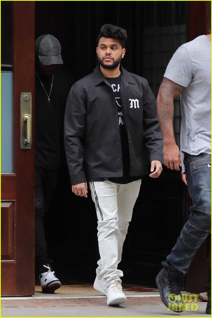The Weeknd Stylishly Makes His Way Around NYC: Photo 3697565 | The ...