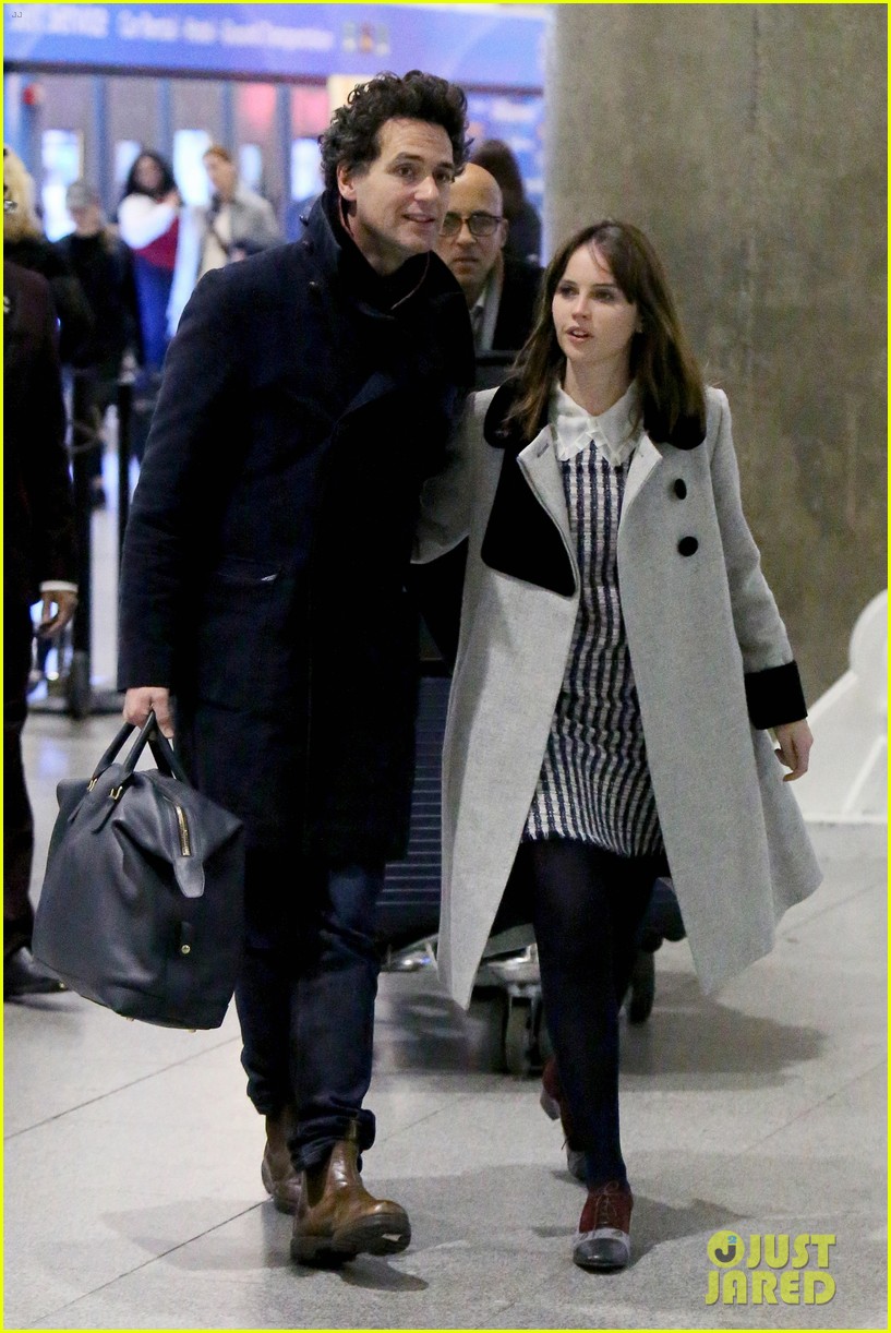 Felicity Jones Holds Hands with Boyfriend Charles Guard at JFK!: Photo ...