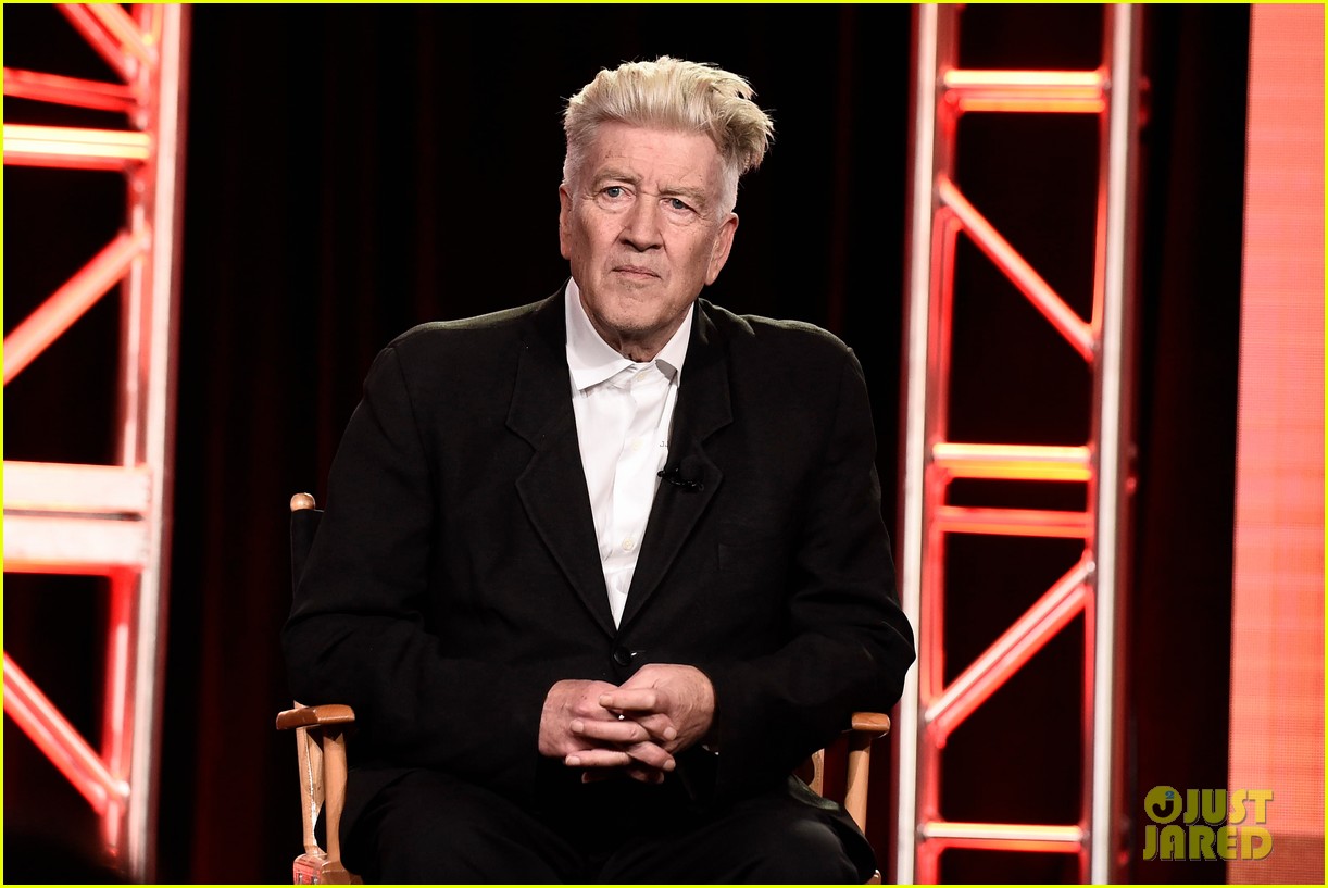 'Twin Peaks' Director David Lynch Makes Surprise Appearance at Showtime ...