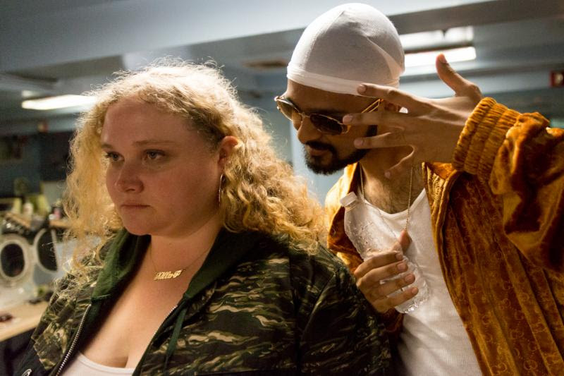 Danielle Macdonald Stars as an Aspiring Rapper in 'Patti Cake$' - WATCH ...