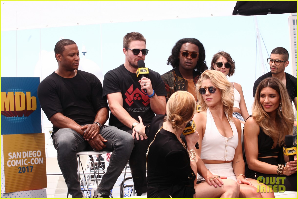 The 'Arrow' Cast Shares a First Look at Season 6 - Watch Now!: Photo ...
