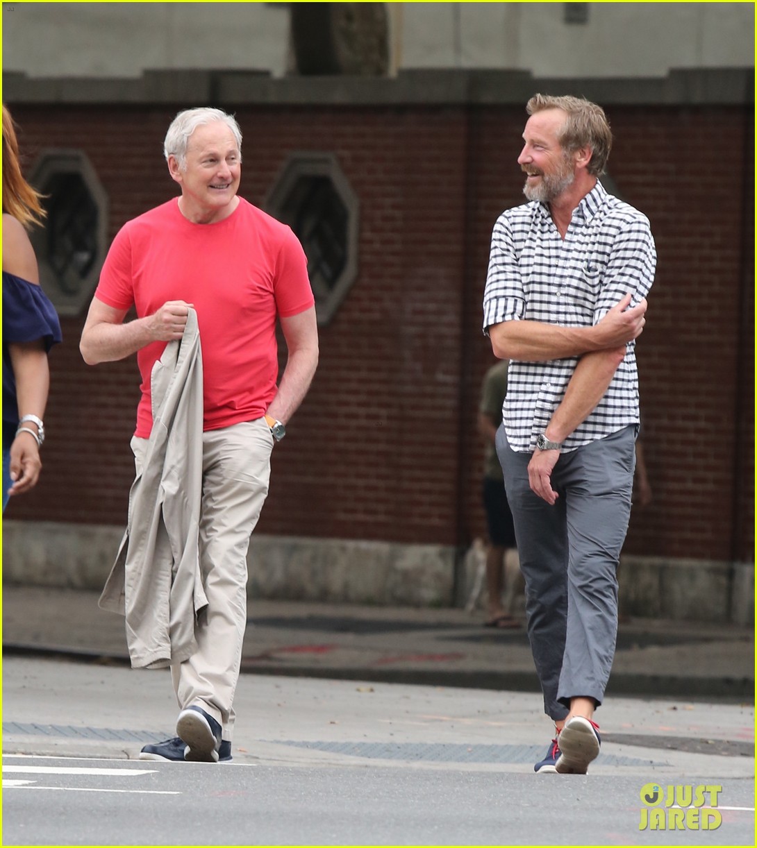 Victor Garber & Hubby Rainer Andreesen Go for a Stroll in NYC: Photo ...