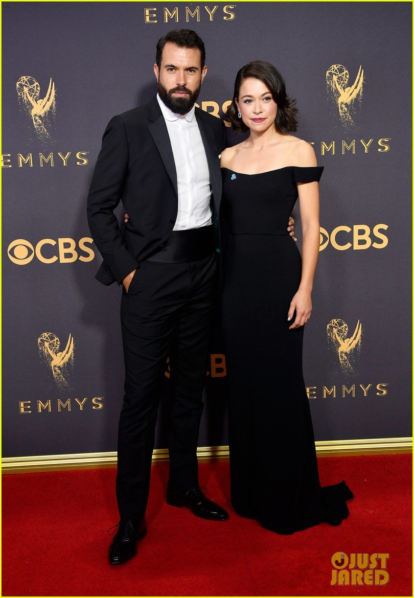 Tatiana Maslany & Longtime Love Tom Cullen Couple Up for Emmys 2017 ...
