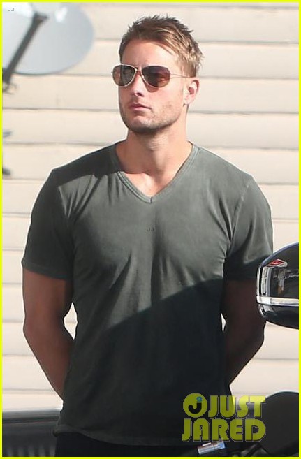 Justin Bieber Shows Off Buff Bod In New Gym Selfie