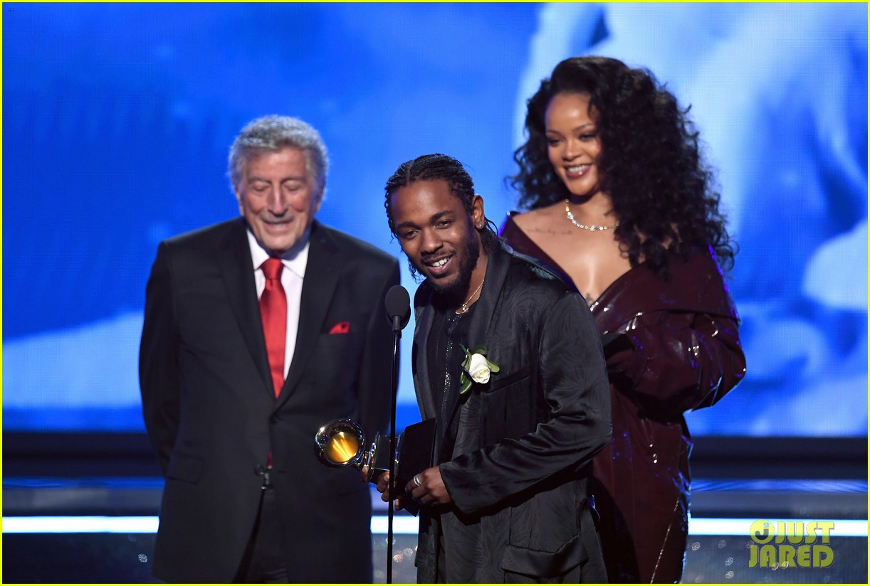 Kendrick Lamar Wins Best Rap/Sung Performance With Rihanna at Grammys ...