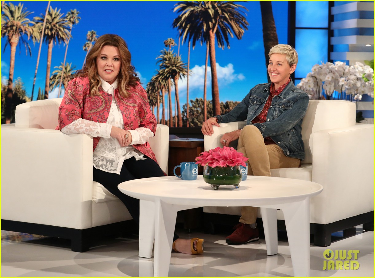 Melissa McCarthy Debuts Hilarious 'Life of the Party' Trailer on 'Ellen ...