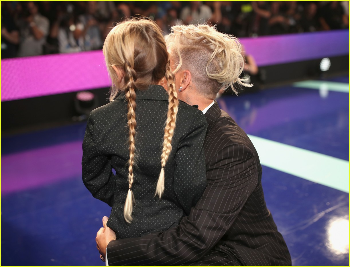 Pink's Best Photos with Husband Carey Hart & Their Kids!: Photo 4027346 ...