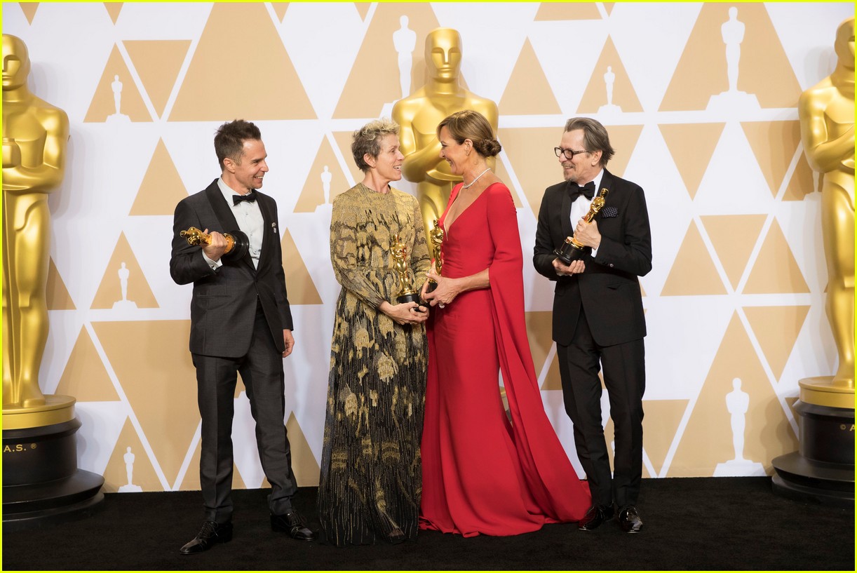 Oscars 2018: Four Acting Winners Pose Together with Awards!: Photo ...
