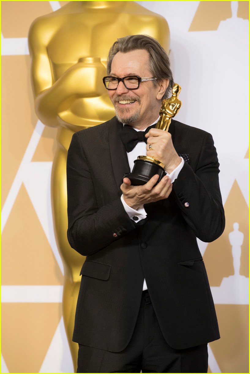 Oscars 2018: Four Acting Winners Pose Together with Awards!: Photo ...