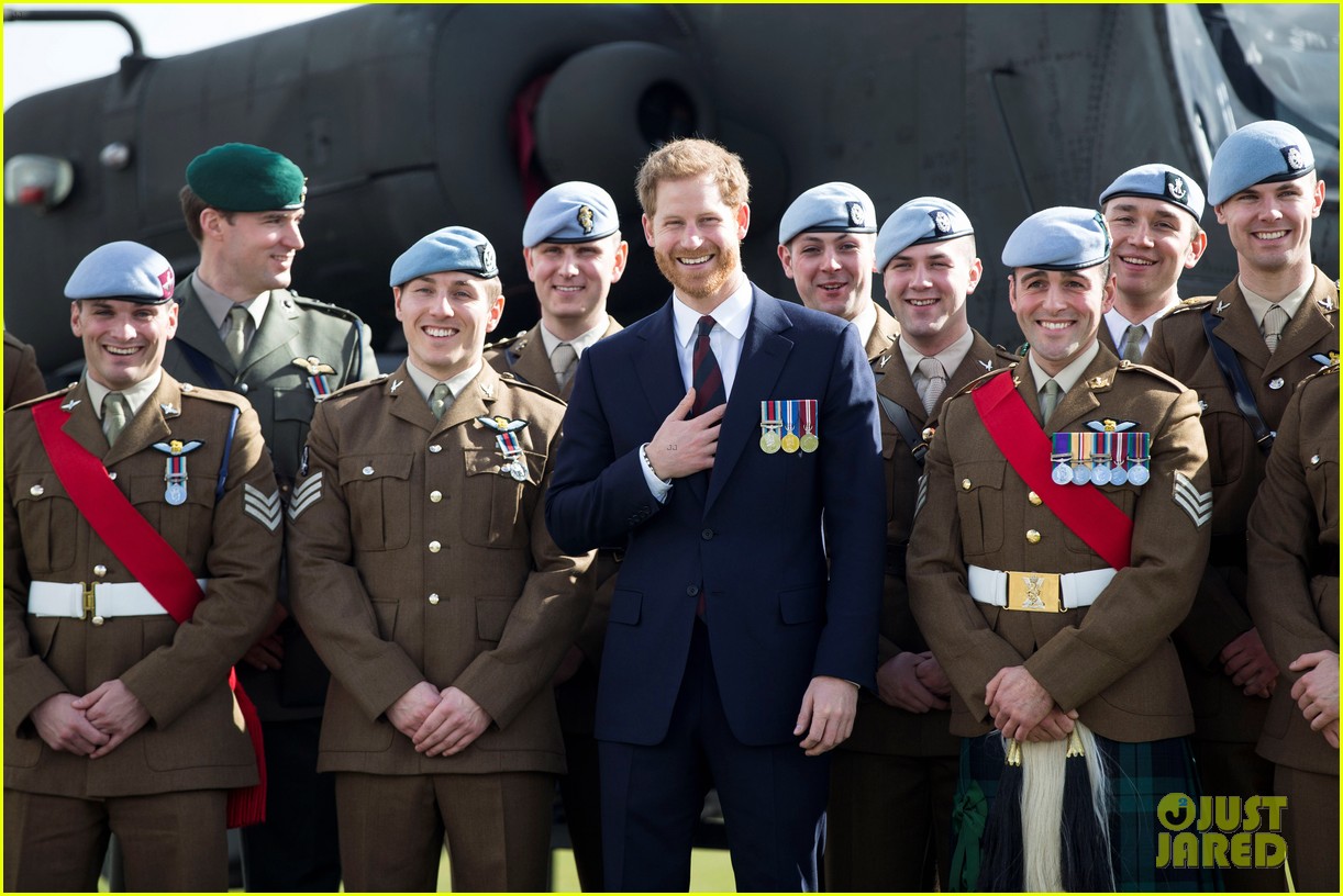 Prince Harry Returns to Pilot Training School to Present Army Air Corps ...