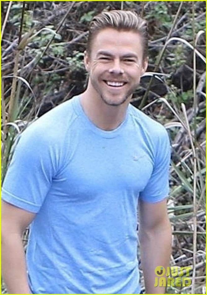Derek Hough Shows Off His Buff Muscles During Photo Shoot!: Photo ...