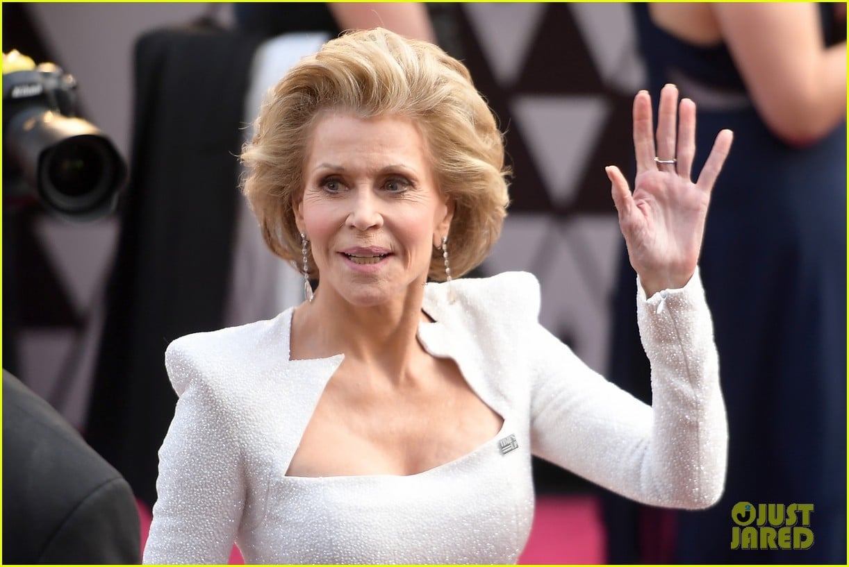 Jane Fonda Looks Chic in White on the Red Carpet at Oscars 2018!: Photo ...