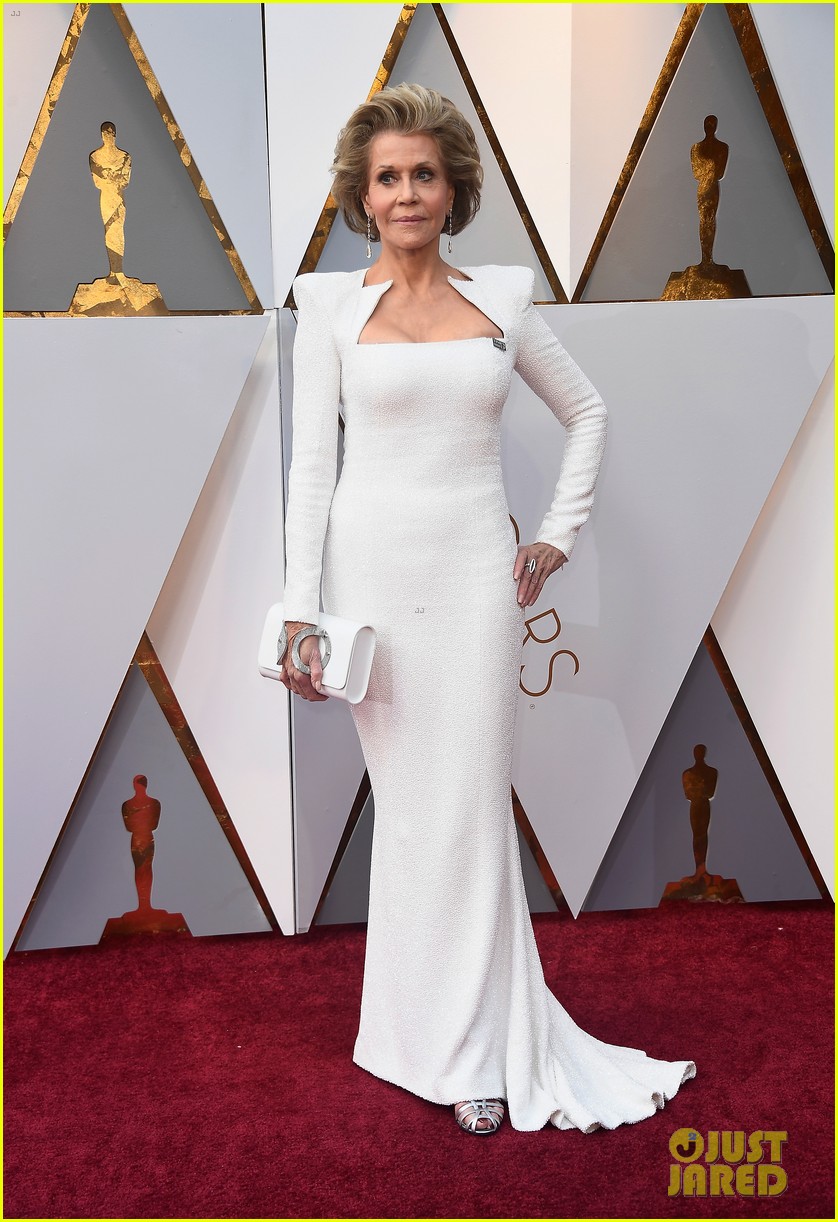 Jane Fonda Looks Chic in White on the Red Carpet at Oscars 2018!: Photo ...