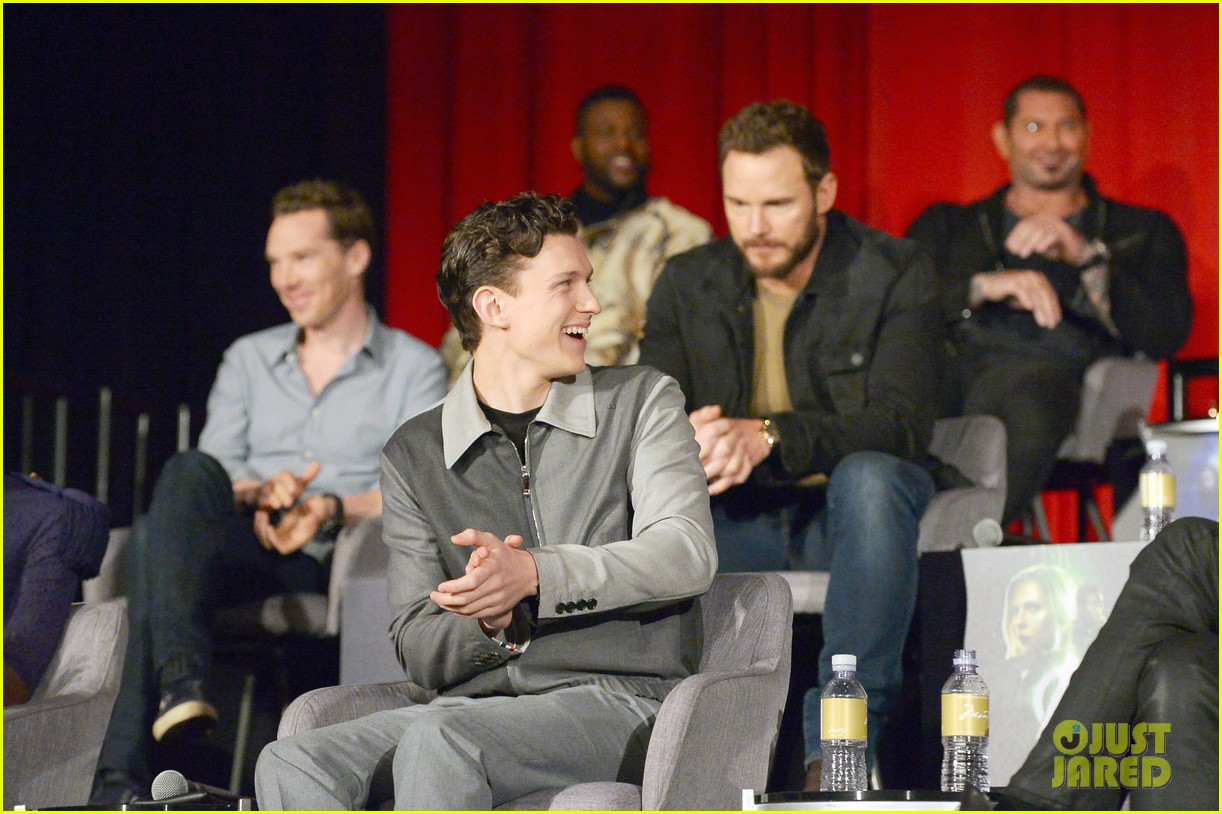 'Avengers: Infinity War' Cast Get Together for Global Press Conference ...