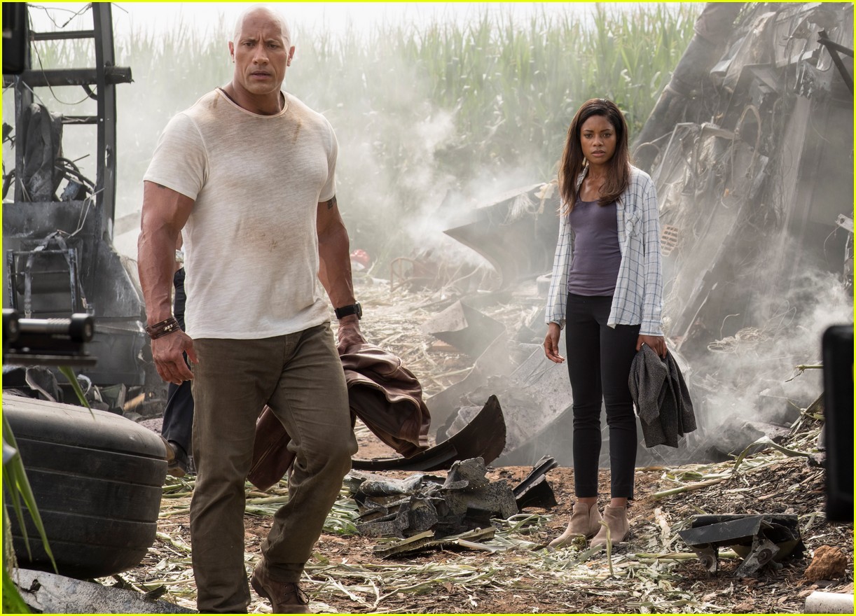 Is There a 'Rampage' End Credits Scene?: Photo 4063408 | Dwayne Johnson ...