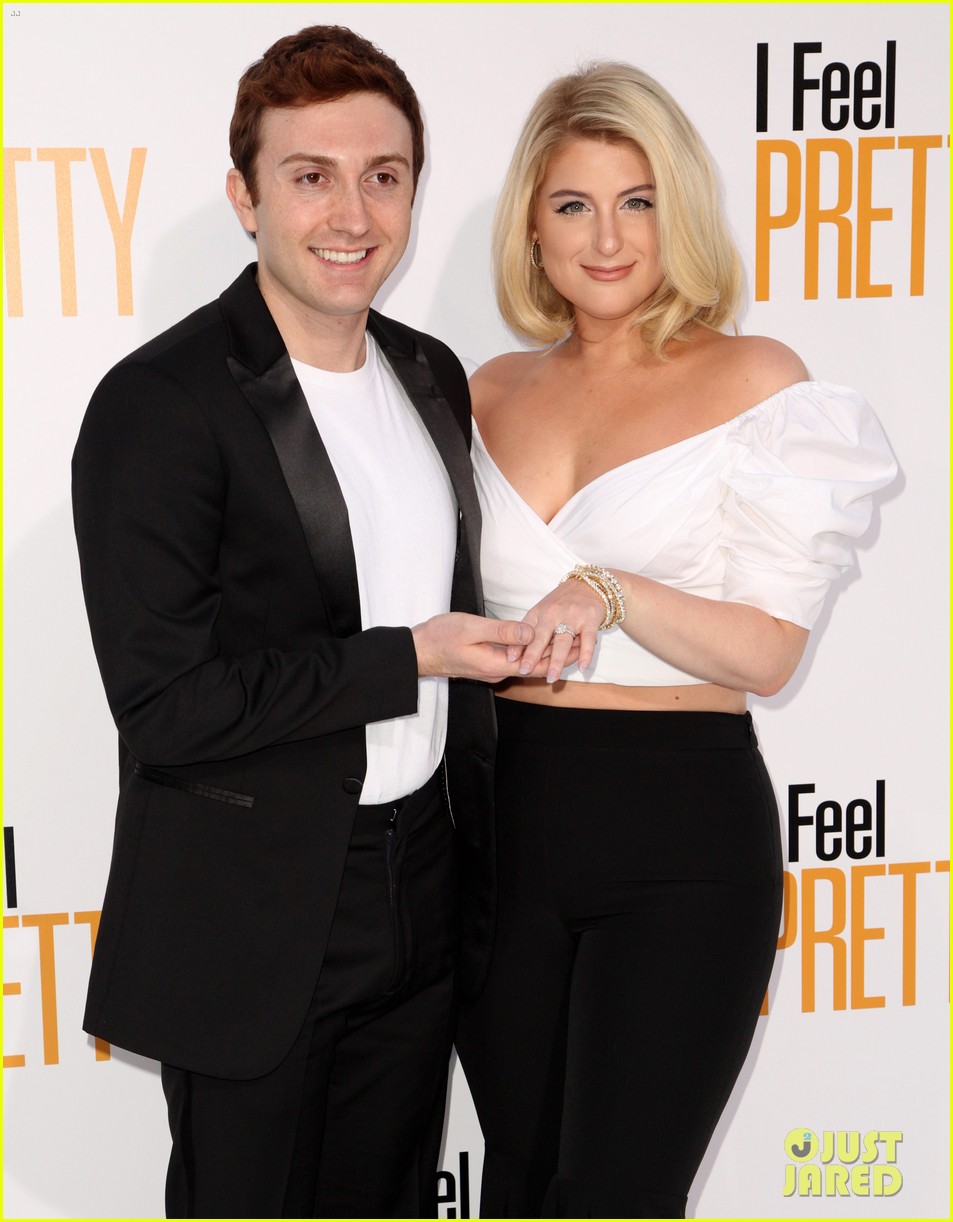 Meghan Trainor & Daryl Sabara Couple Up at 'I Feel Pretty' Premiere ...