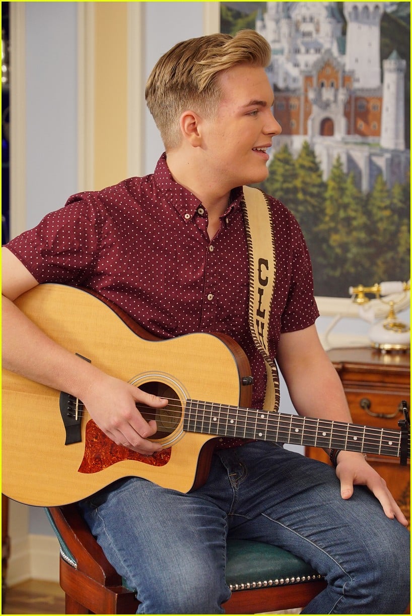 American Idol's Caleb Lee Hutchinson: 'Johnny Cash Heart' Stream ...