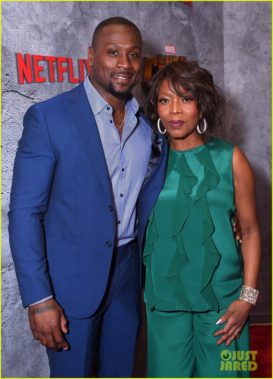Luke Cage's Mike Colter Attends Premiere with Pregnant Wife Iva!: Photo ...