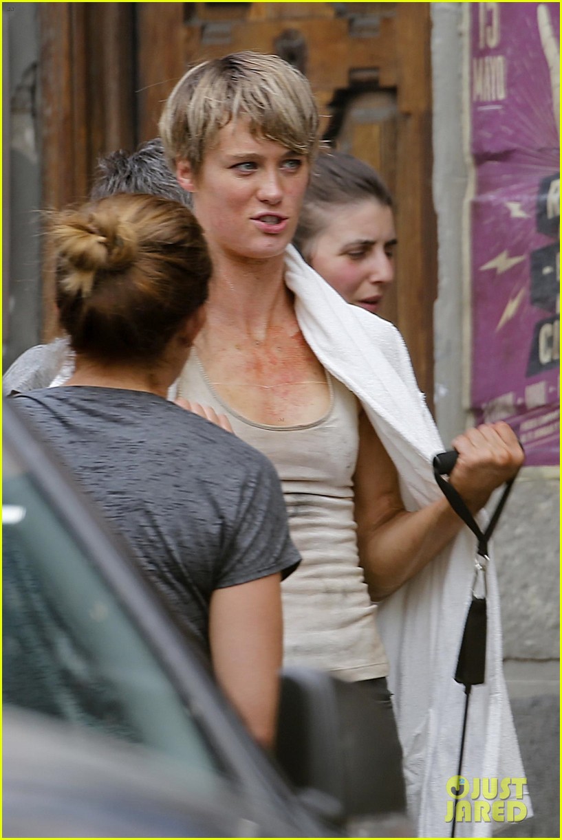 Mackenzie Davis on 'Terminator' Reboot Set - First Look Photos!: Photo ...