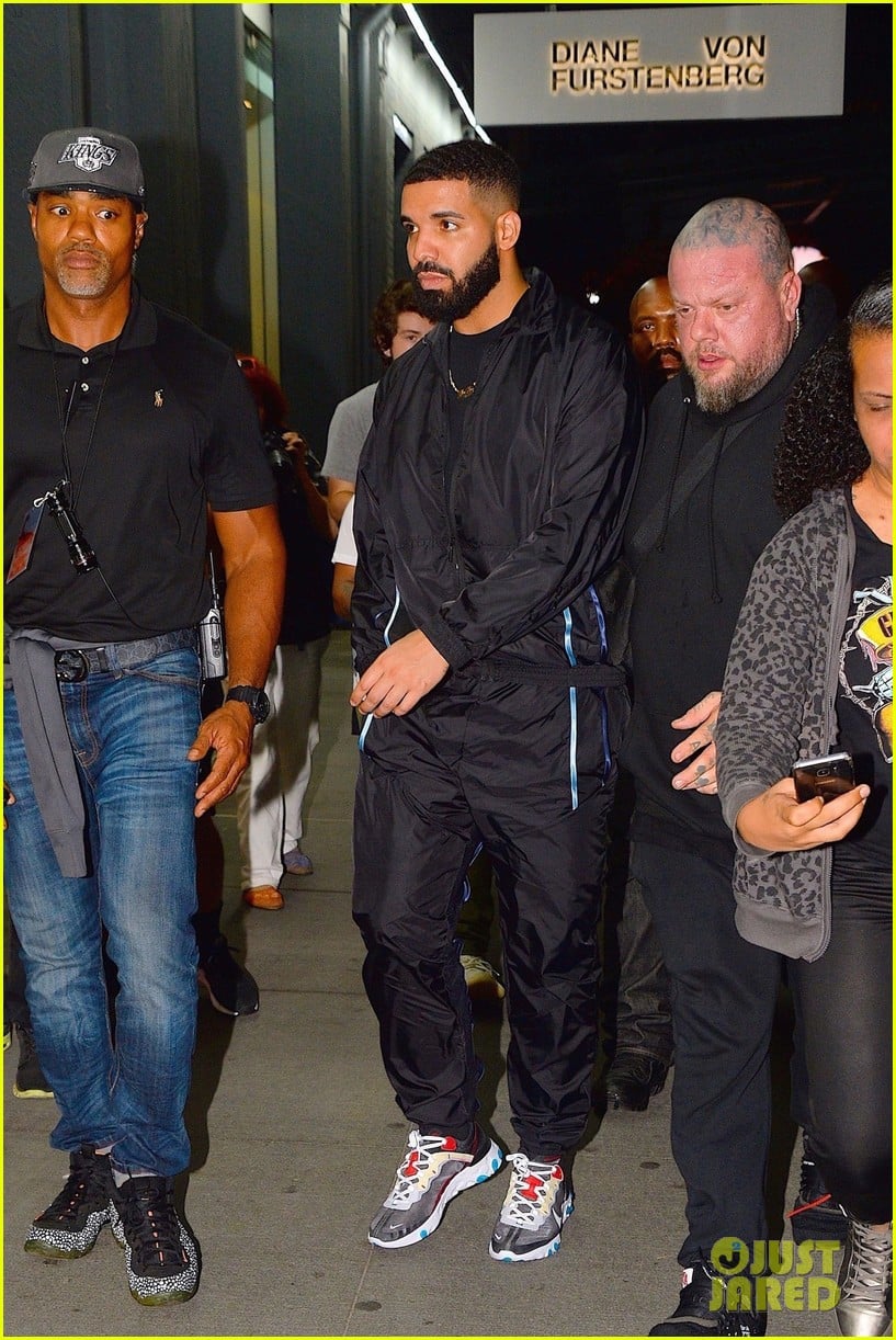 Drake Celebrates After Fan Reveals She's Getting a New Heart: Photo ...