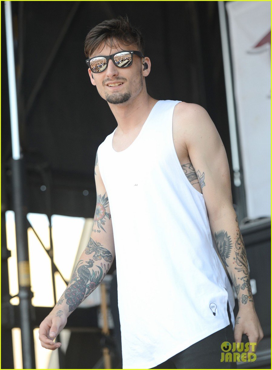 Kyle Pavone Dead - We Came as Romans Singer Dies at 28: Photo 4134338 ...
