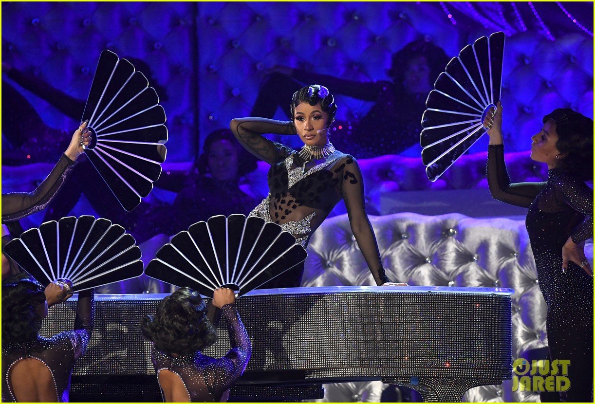 Cardi B Gives Epic 'Money' Performance at Grammys 2019: Photo 4236497 ...