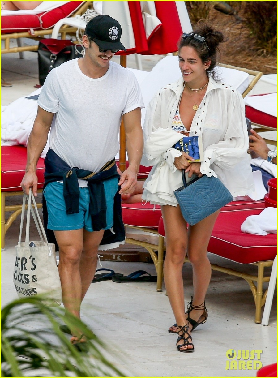 James Franco Packs on PDA with Girlfriend Isabel Pakzad in Miami: Photo ...