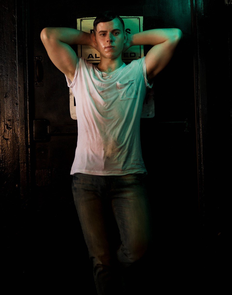 Modern Family's Nolan Gould Is All Grown Up, Shows Off Muscular Body in ...