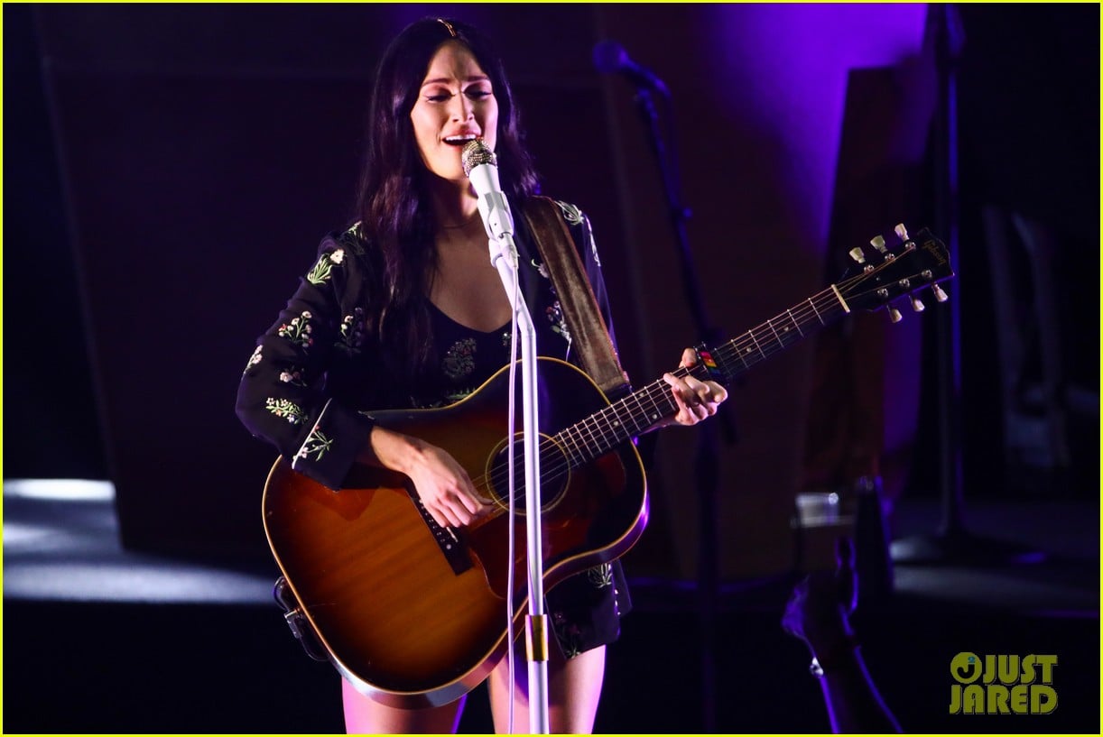 Kacey Musgraves Brings Her 'Oh, What a World' Tour to L.A.: Photo ...