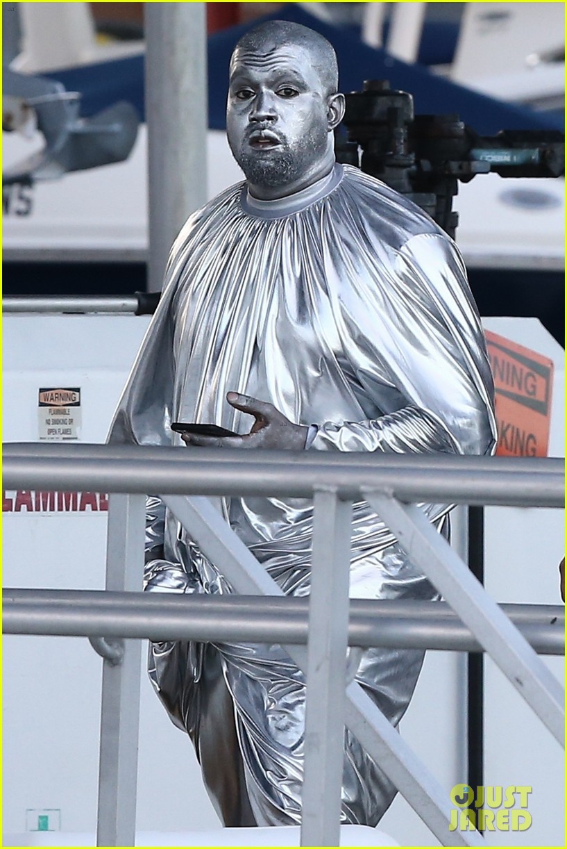 Kanye West Gets Covered in Silver Paint for 'Mary' Opera Performance in ...