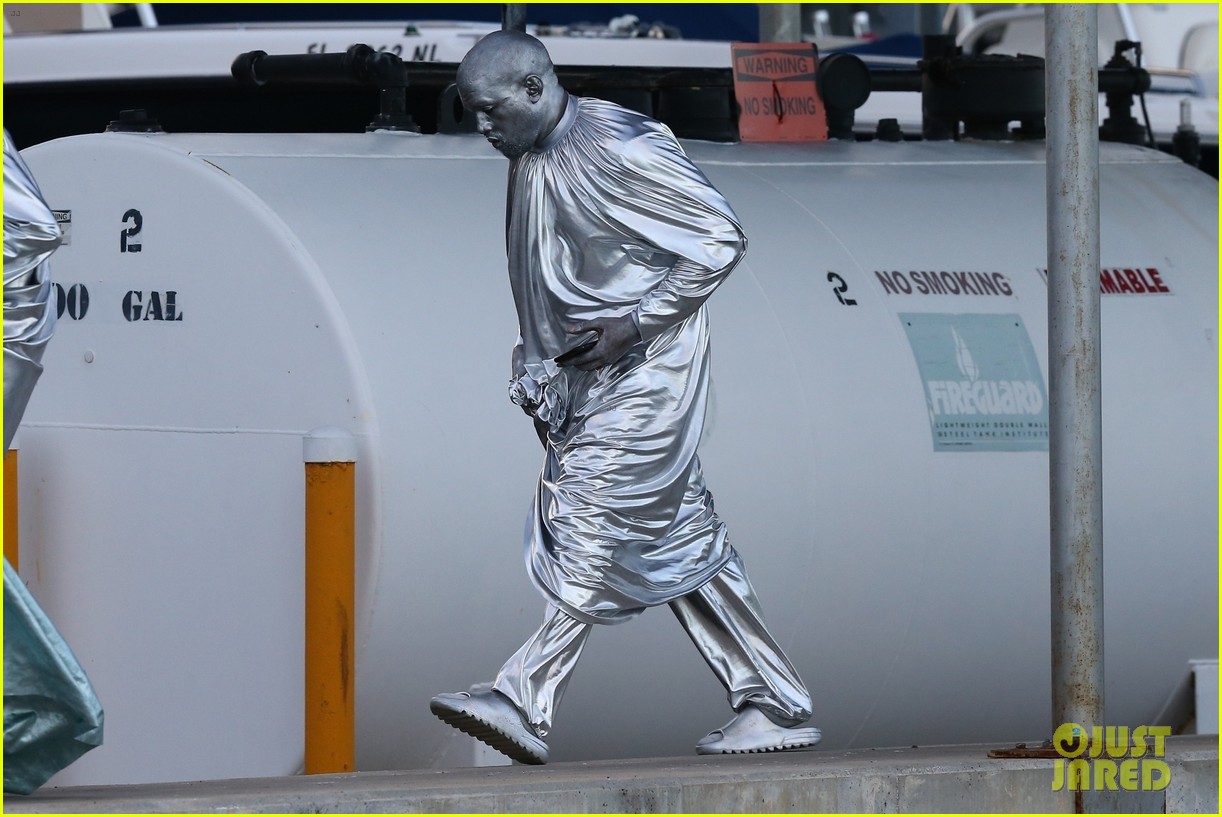 Kanye West Gets Covered in Silver Paint for 'Mary' Opera Performance in ...