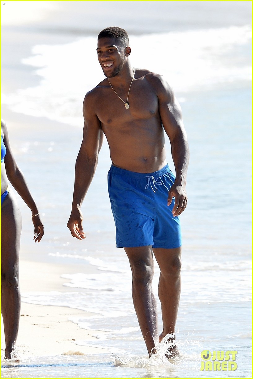 Boxer Anthony Joshua Continues Soak Up the Sun Shirtless on Vacation in ...