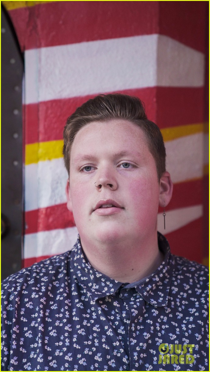 Get to Know Noah Davis with New Single 'Lie to Me' & These 10 Fun Facts ...