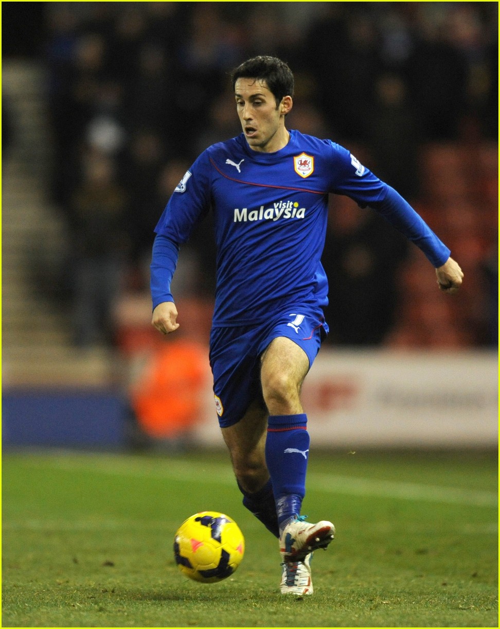Peter Whittingham Dead - Soccer Player Dies at 35 After Head Injury ...