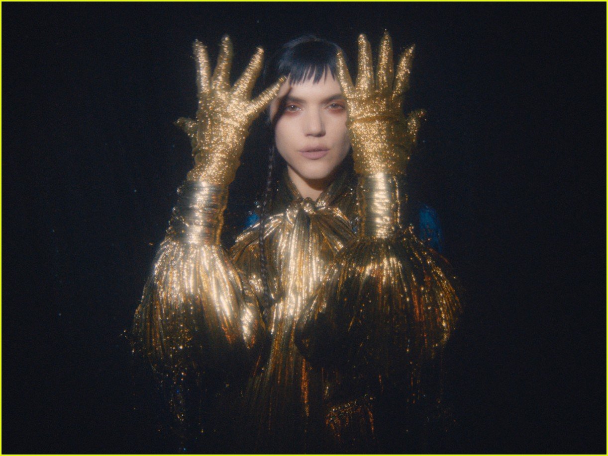 French Singer Soko Announces Third Album 'Feel Feelings,' Drops New ...