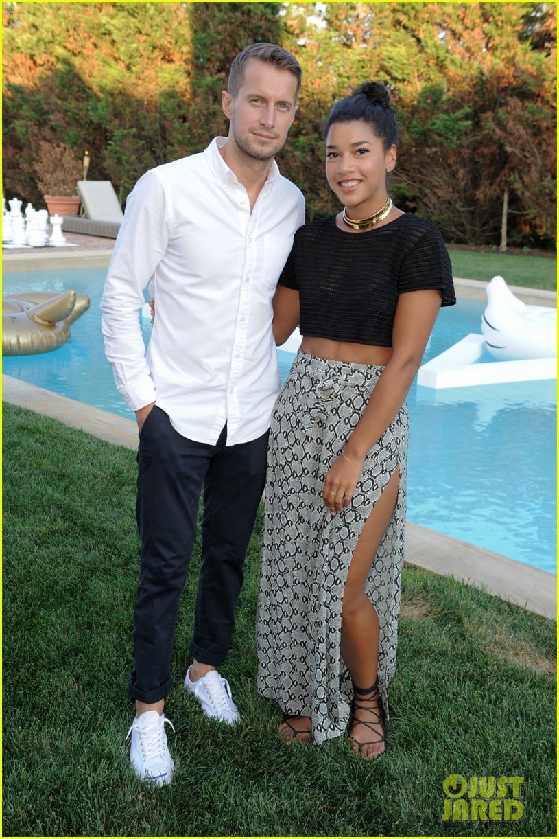 Hannah Bronfman Is Pregnant, Expecting First Child with Husband Brendan ...