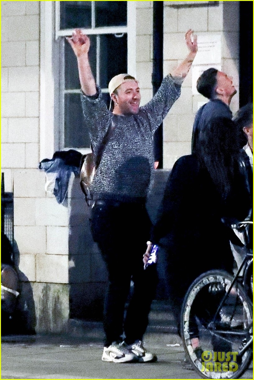 Sam Smith Dances in the Streets of Soho: Photo 4467281 | Sam Smith ...