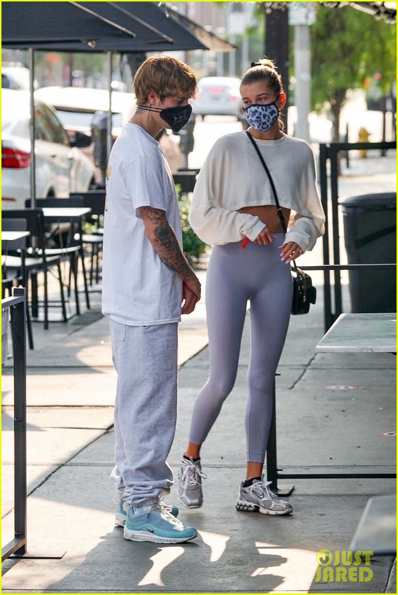 Justin & Hailey Bieber Hit Up a Local Breakfast Spot: Photo 4476475 ...