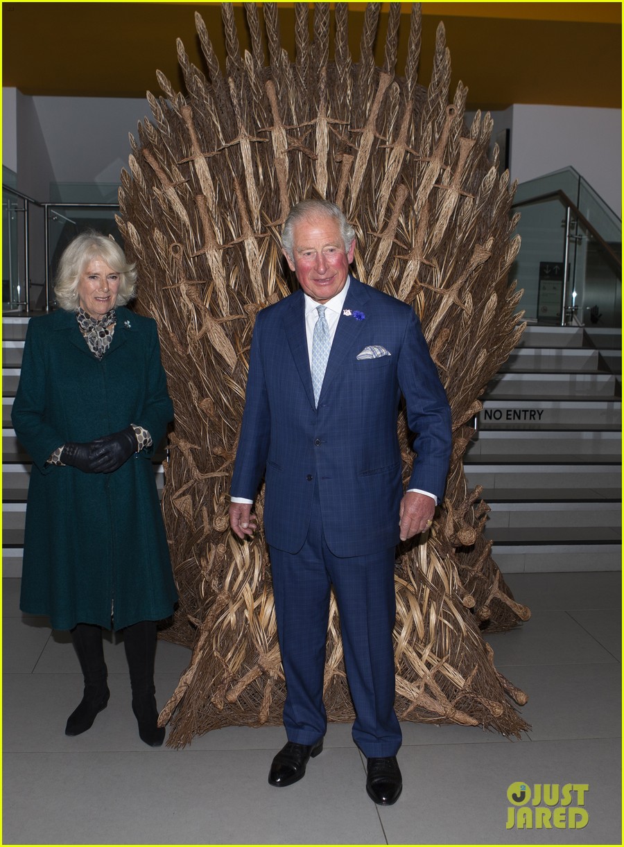 Prince Charles Wears a Mask, Poses In Front of 'Game of Thrones' Wrap ...