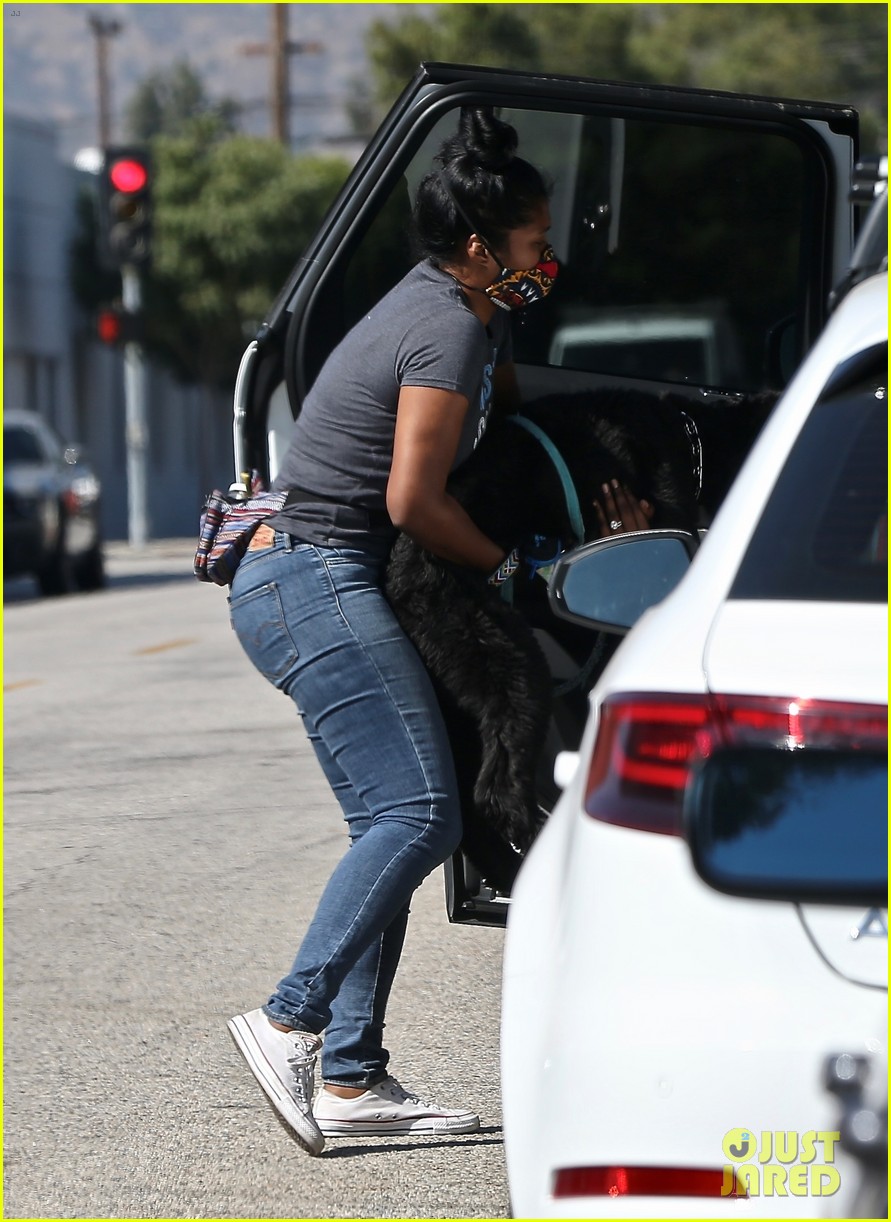 Chadwick Boseman's Wife Taylor Simone Ledward Has a Message for All of ...