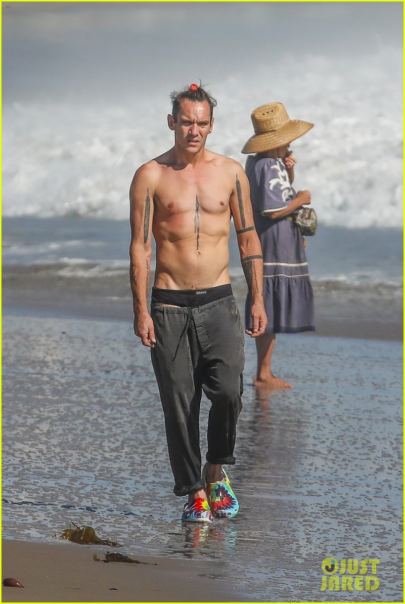 Jonathan Rhys Meyers Goes Shirtless at the Beach in Rare Photos: Photo ...