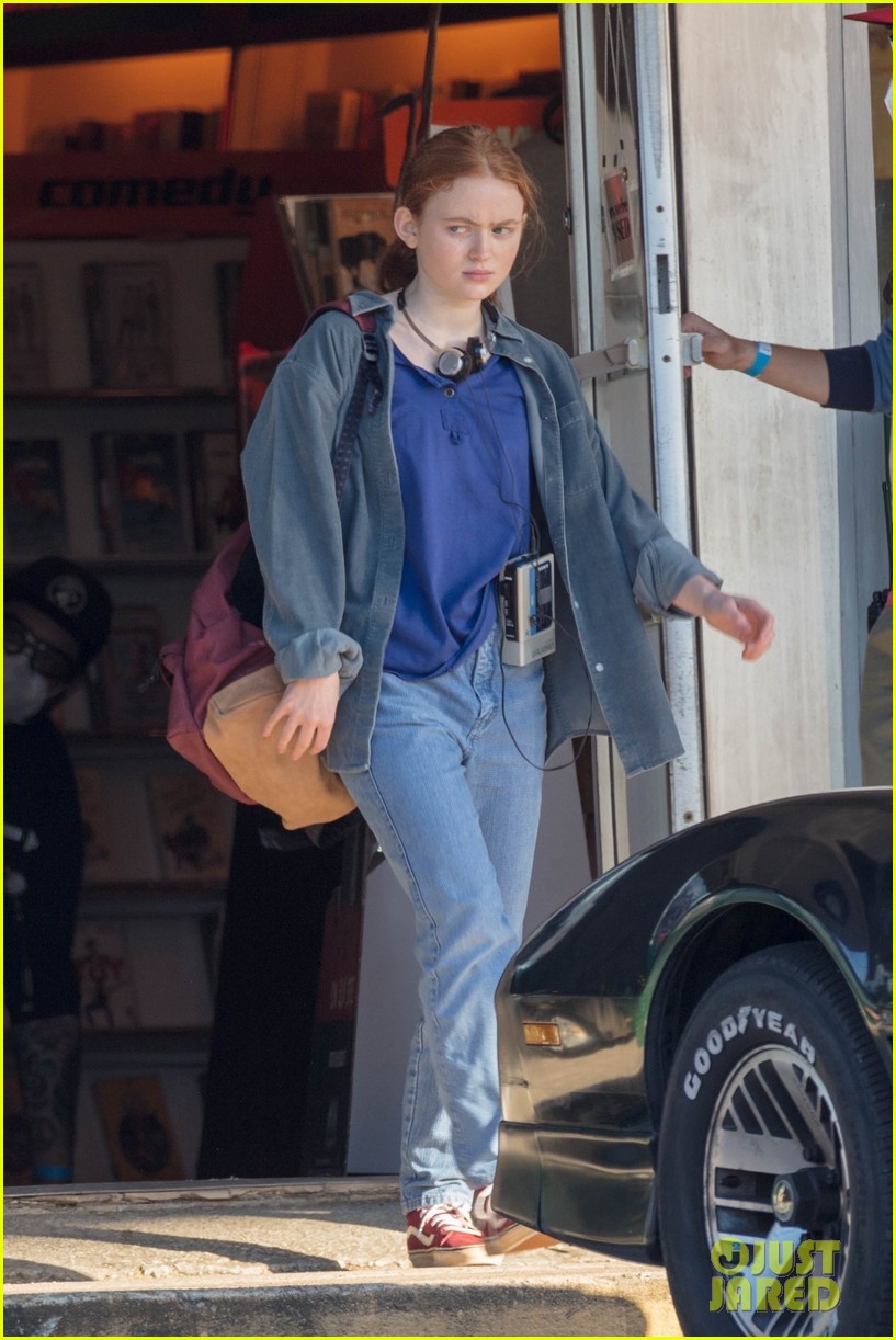 'Stranger Things' Stars Film a Scene at a Video Store - See Photos ...