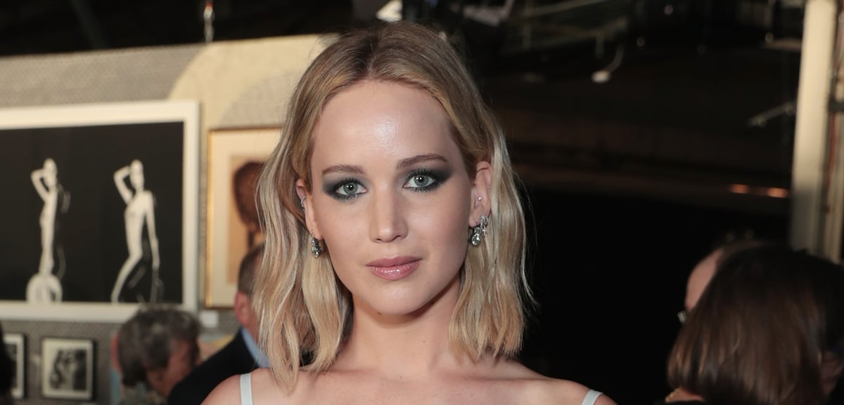 See Jennifer Lawrence’s Engagement Ring From Cooke Maroney! | Jennifer ...