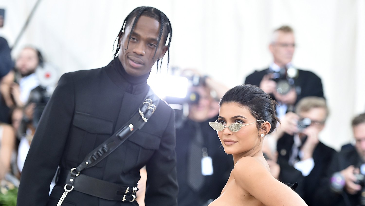 Kylie Jenner Shares New Photos of Travis Scott & Daughter Stormi for ...